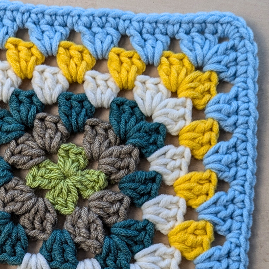 2 Chunky Square Crochet Patterns – Easy & Quick Designs by Brunaticality